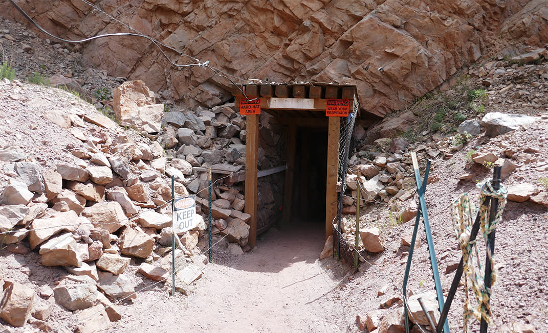 Touring the Four Peaks Amethyst Mine by Helicopter | Experience Scottsdale