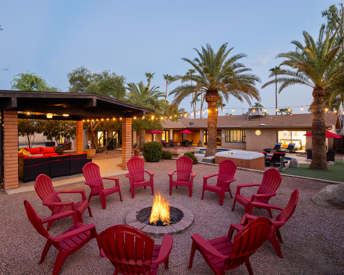 GoodNight Stay Thanksgiving Sale